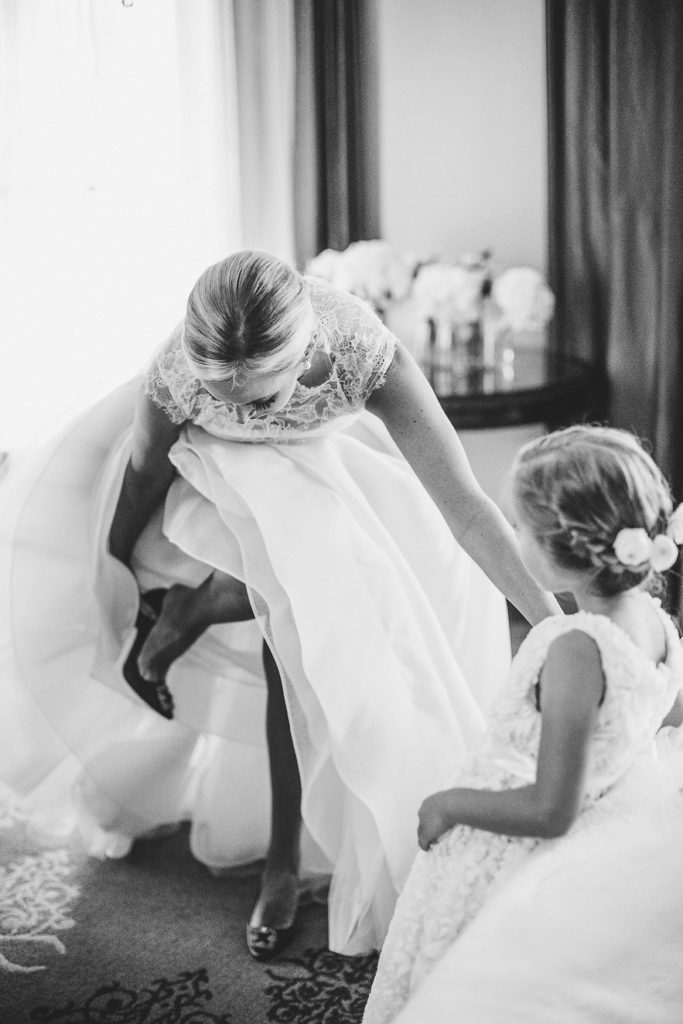 Why getting ready photos are important - Izzy + Co. Photography