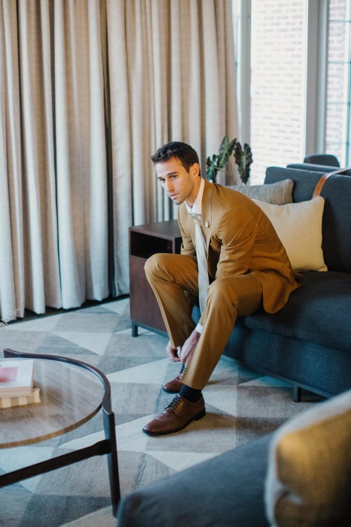 Top 8 Getting Ready Locations in Savannah - Izzy + Co. Photography