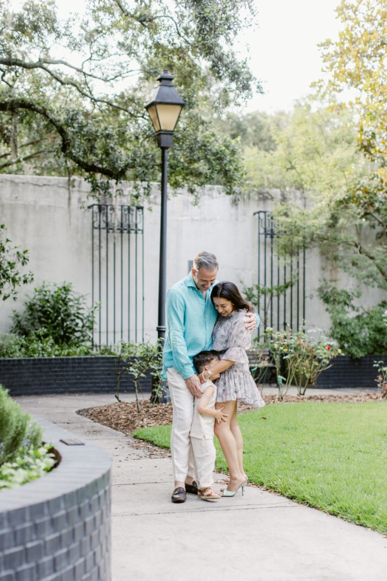 Family Session in Downtown Savannah - Izzy + Co. Photography