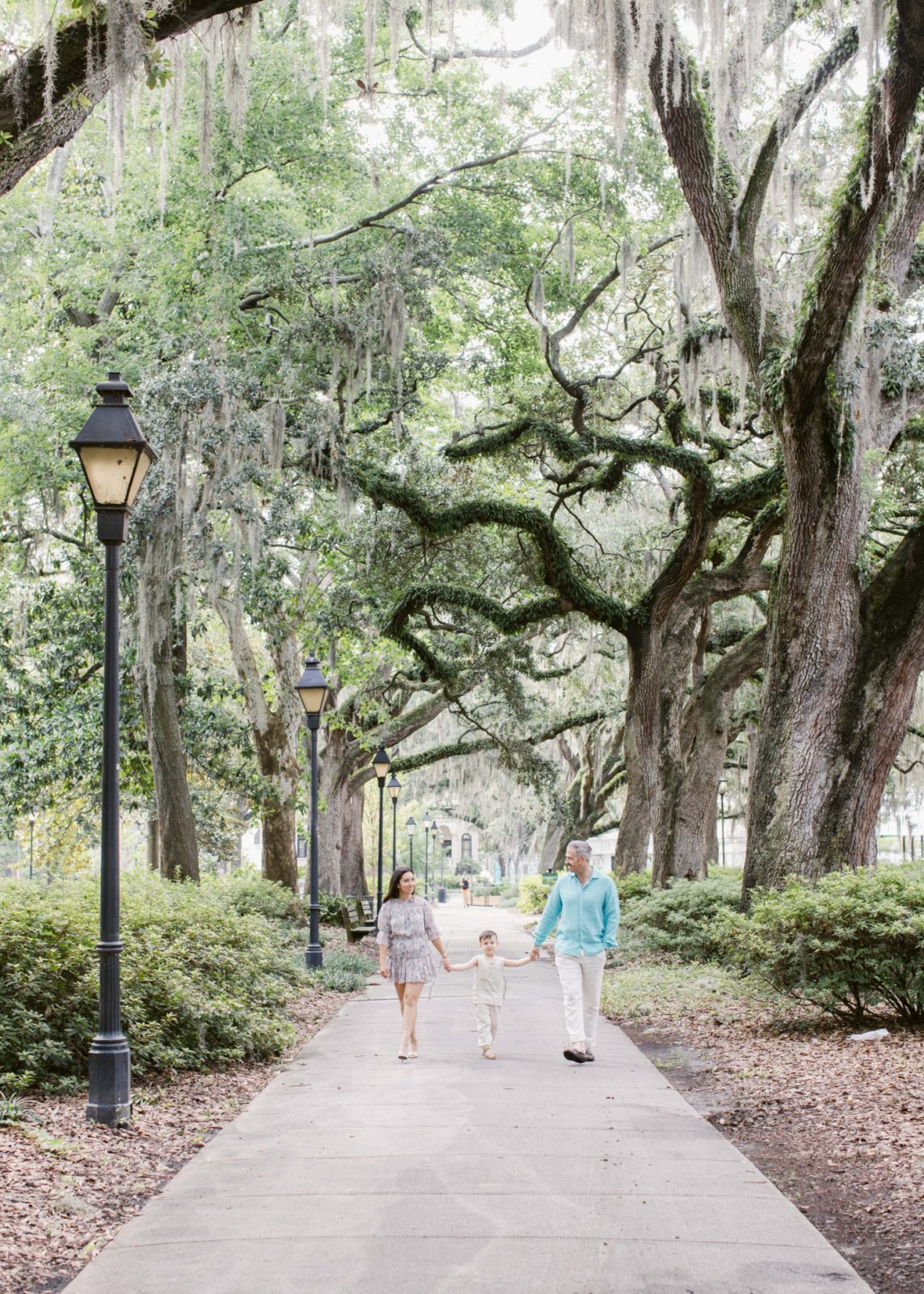 Family Session in Downtown Savannah - Izzy + Co. Photography